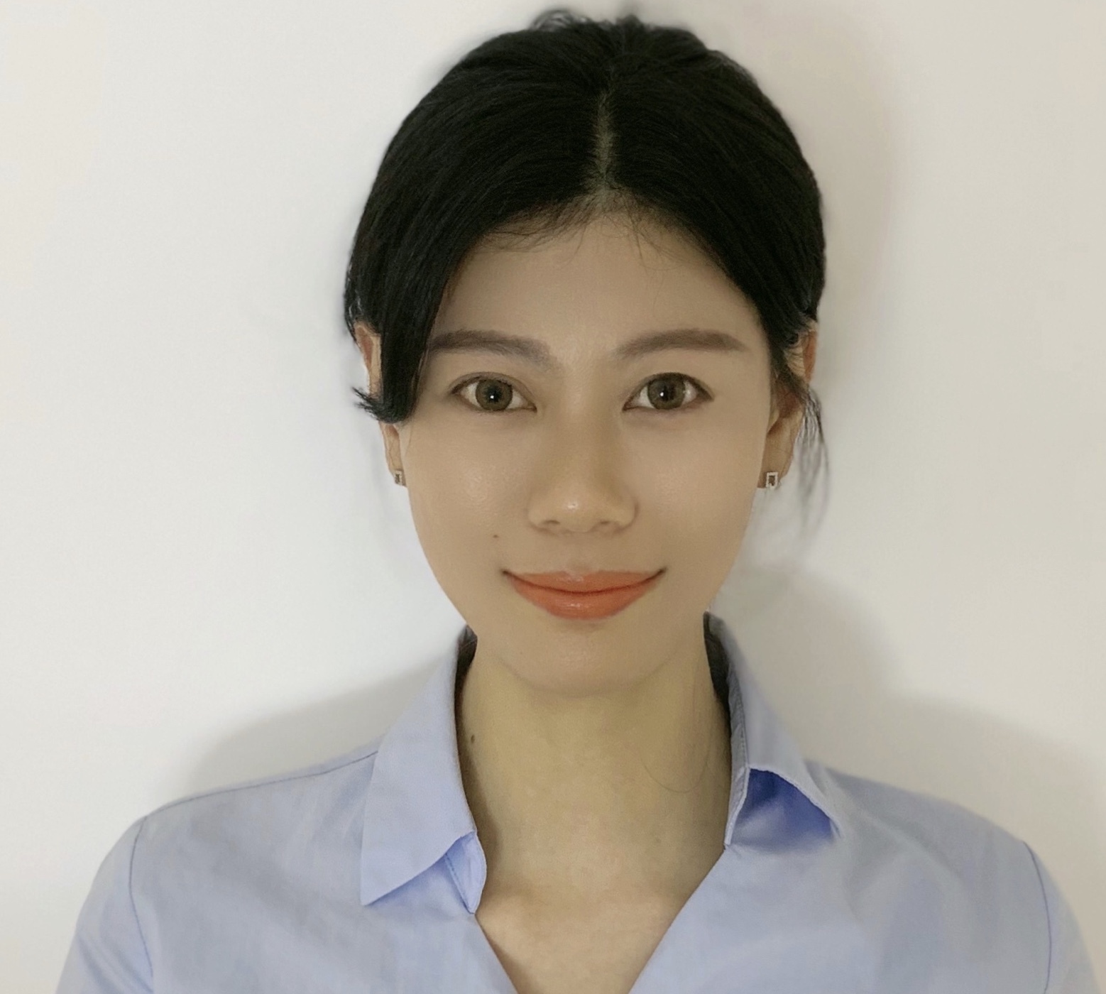 English-Chinese interpreter, Business assistant, Tour guide - Freelensia